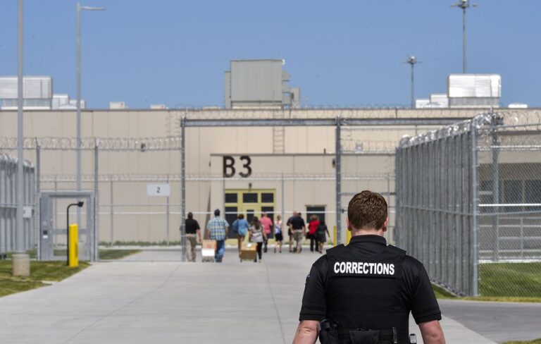 Worker shortage puts Utah’s prison in ‘crisis’ - The Utah Investigative ...